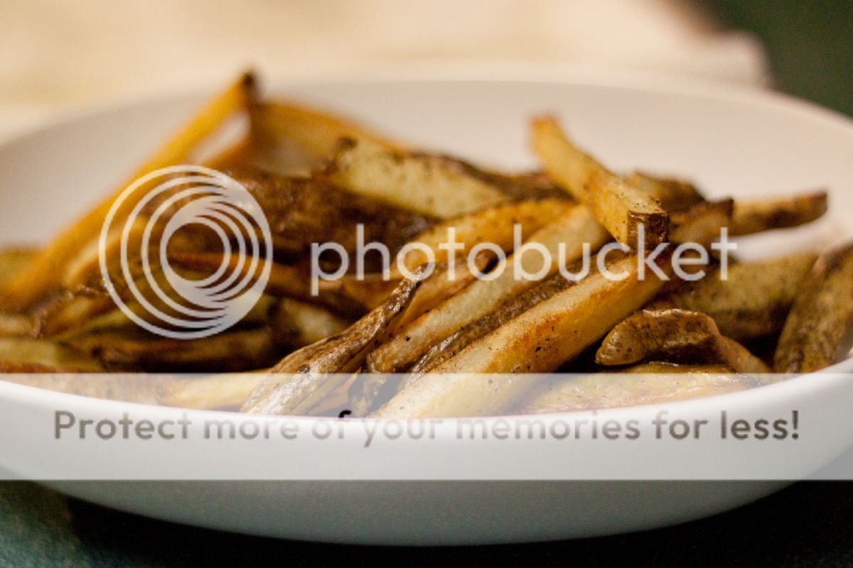 Oven Fried Potatoes / Oven Fries | The Domestic Man