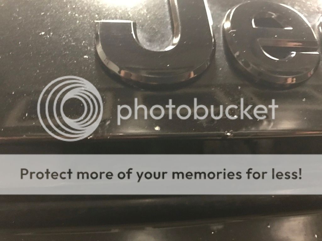 Rust on the Hood: 2014 WK2 | Cherokee SRT8 Forum